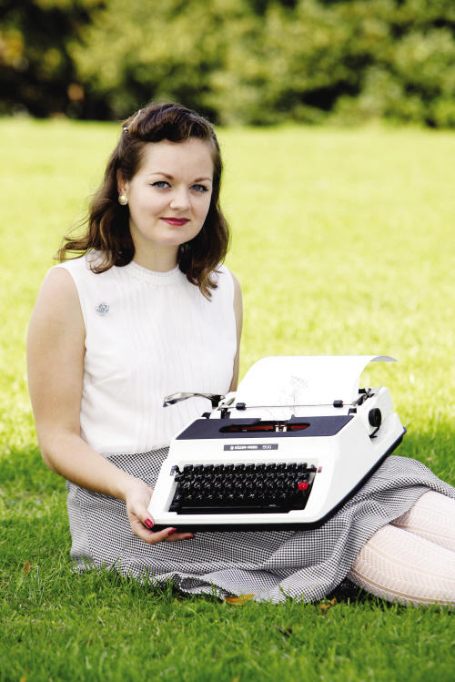 Keira Rathbone’s Incredible Typewriter Art - Concrete Playground